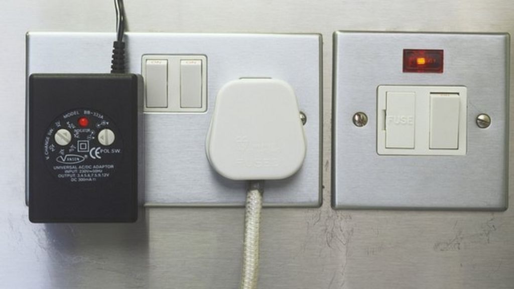 How to spot unsafe electrical goods - BBC News
