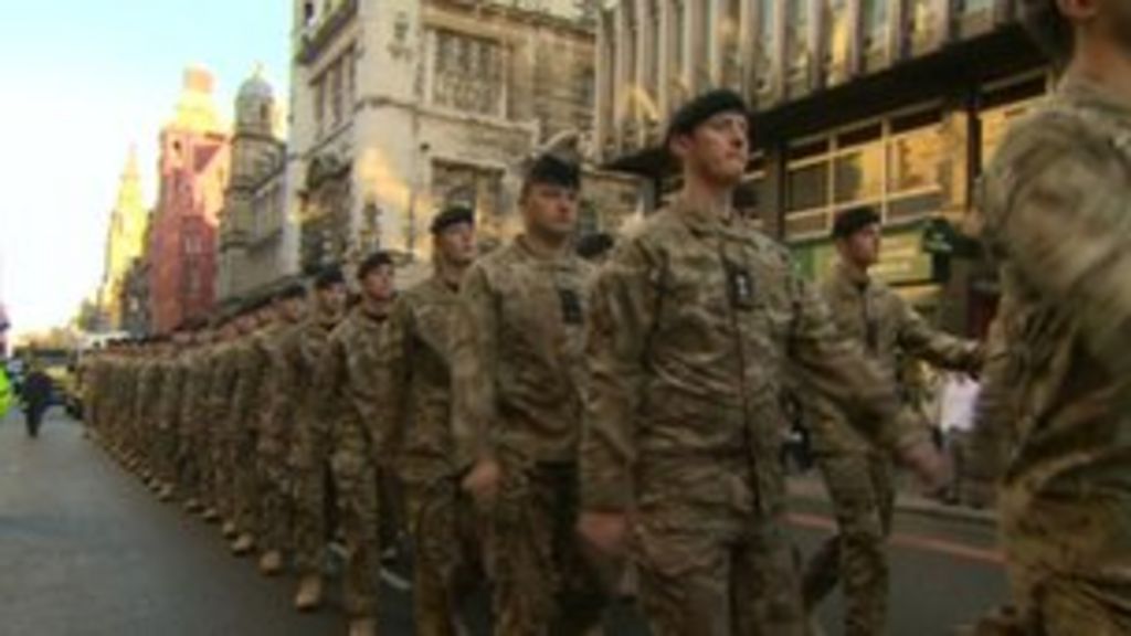 1st Royal Tank Regiment marches in Liverpool homecoming - BBC News