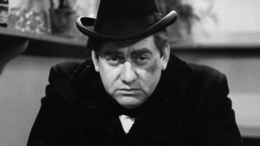 Comedian Tony Hancock's Bournemouth connections recalled - BBC News