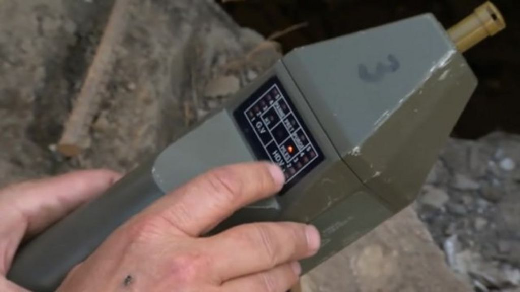 Chemicals still being found 25 years after Halabja attack - BBC News