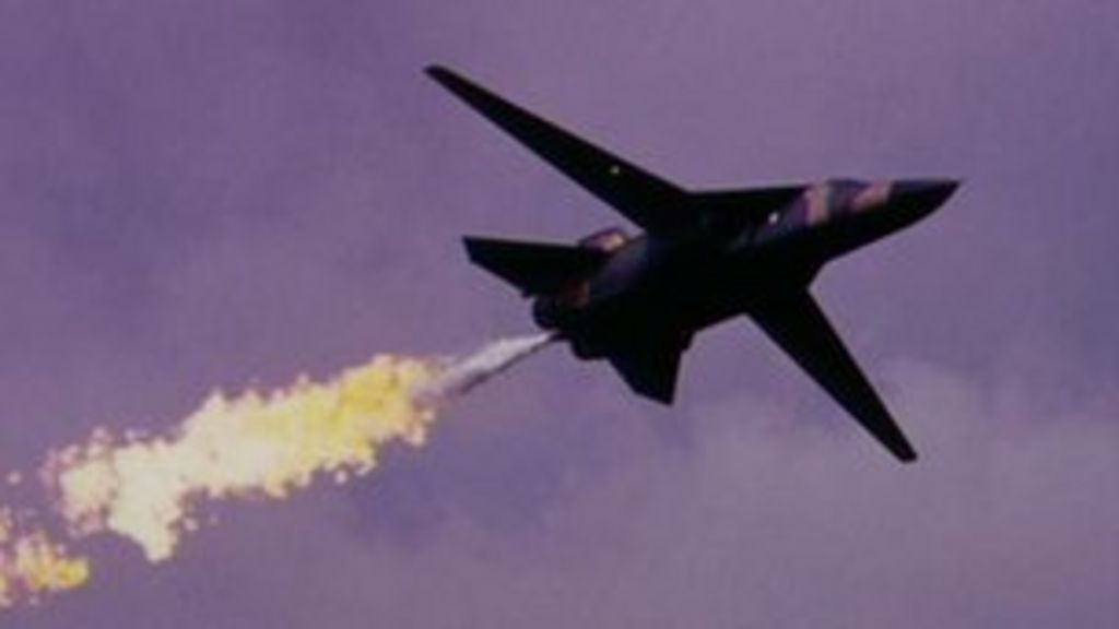 Rescuers return to scene of US F111 jet crash on Skye - BBC News