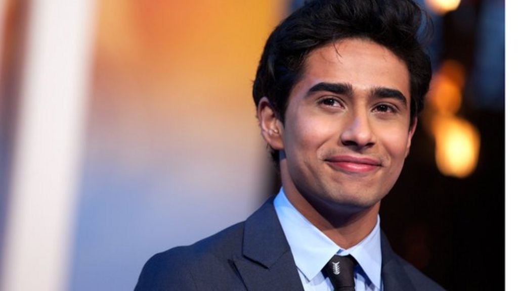 Delhi teenager Suraj Sharma becomes Hollywood star - BBC News