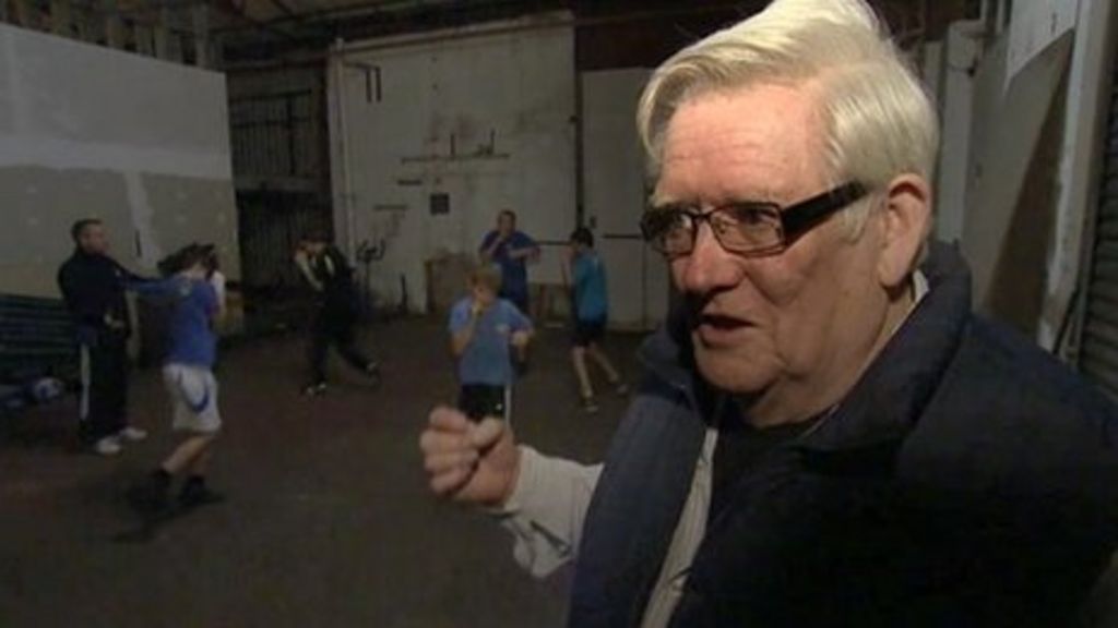BBC South West Unsung Hero: Boxing coach Neil Parsons - BBC Sport