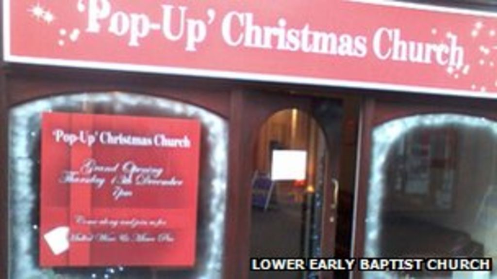 Pop-up church in Reading shopping centre - BBC News
