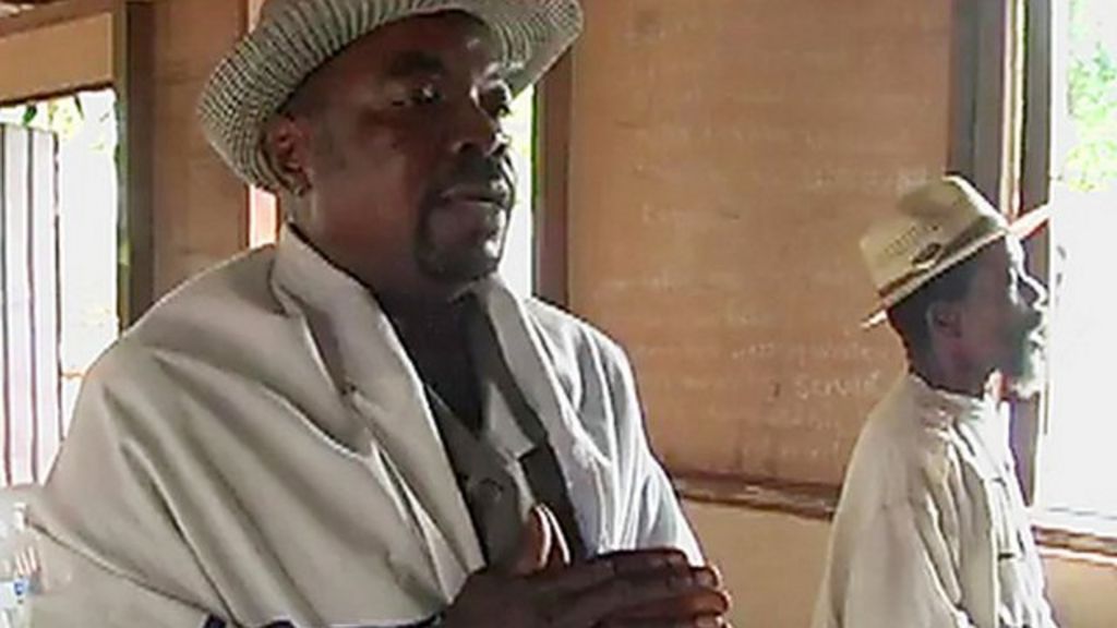 Nigeria's 'Igbo Jews' on film - BBC News