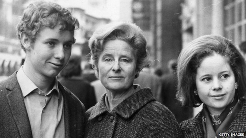 Colm Thomas, Dylan Thomas's last surviving child, dies - BBC News