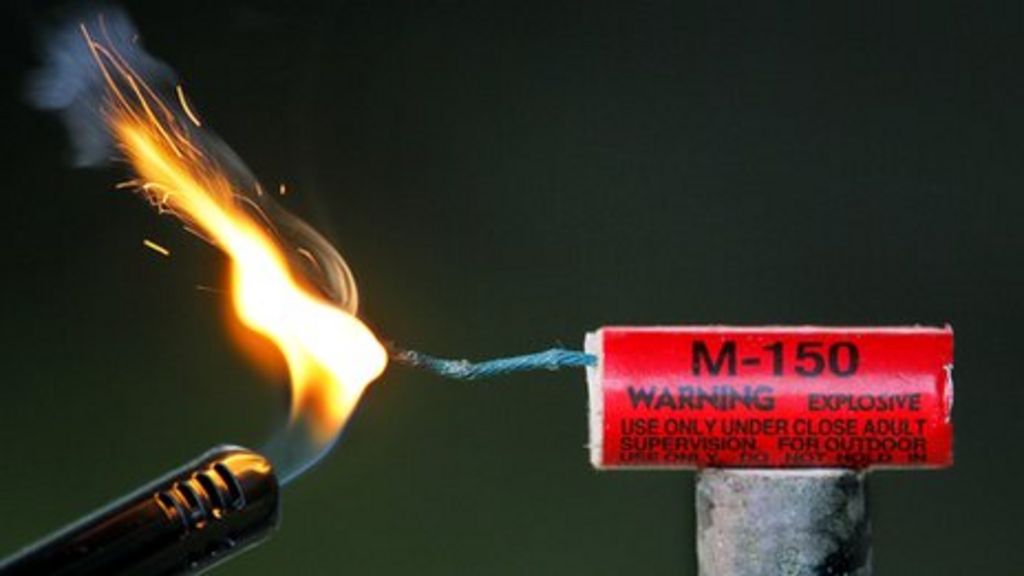 Firework injuries 'lowest on record' in Northern Ireland - BBC News