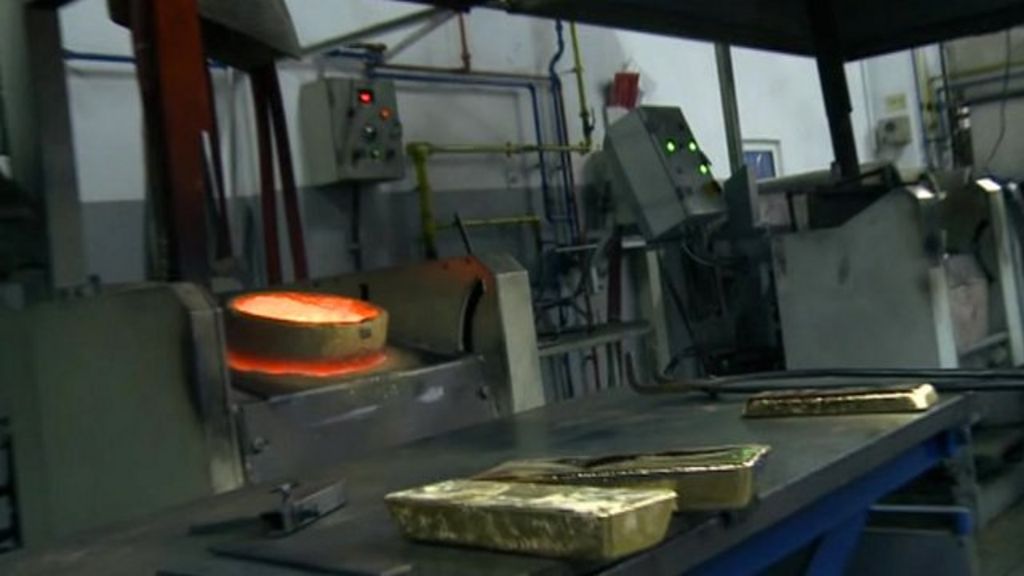 A rare look inside a Swiss gold refinery - BBC News
