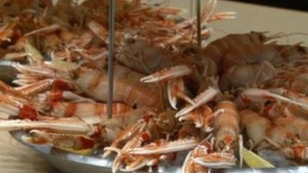 Macduff Shellfish buys Dumfries firm Scott Trawlers - BBC News