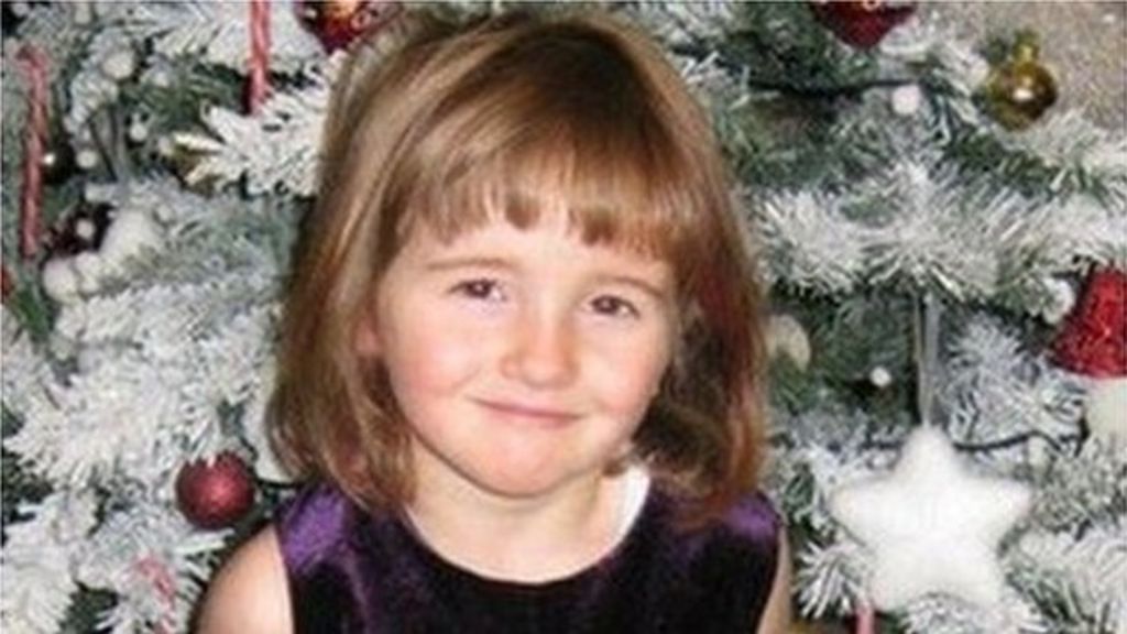 April Jones: Disappearance touches the nation - BBC News