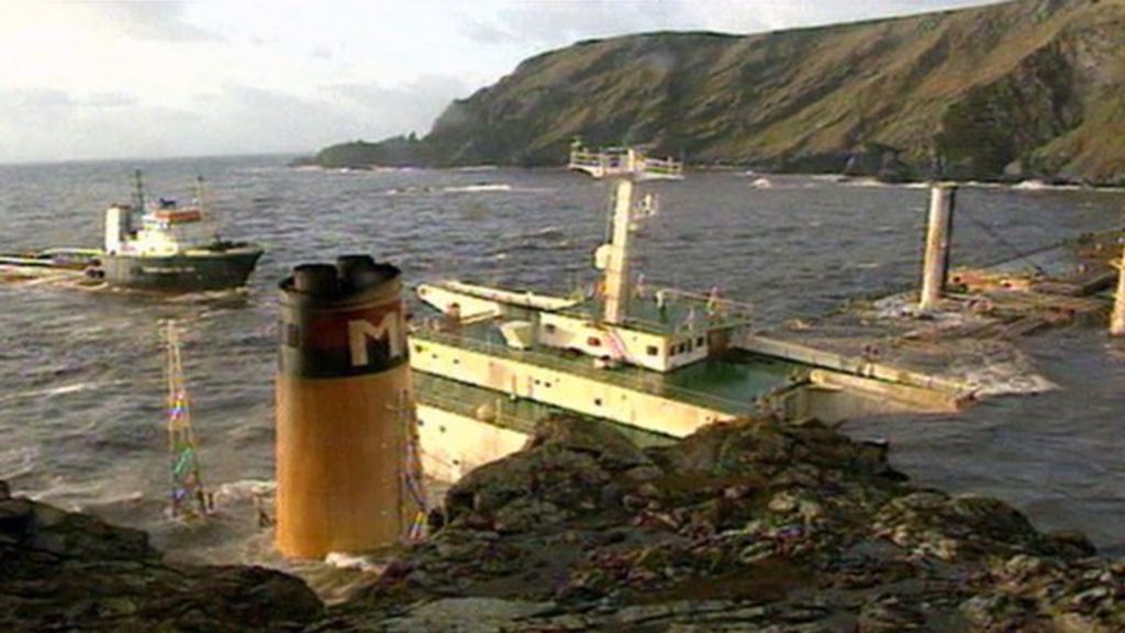 Braer tanker grounding: 20 years on - BBC News
