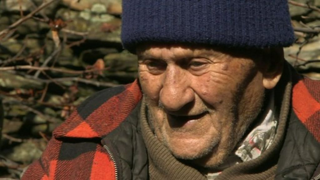 Greek islander, 98, talks about life on Ikaria - BBC News
