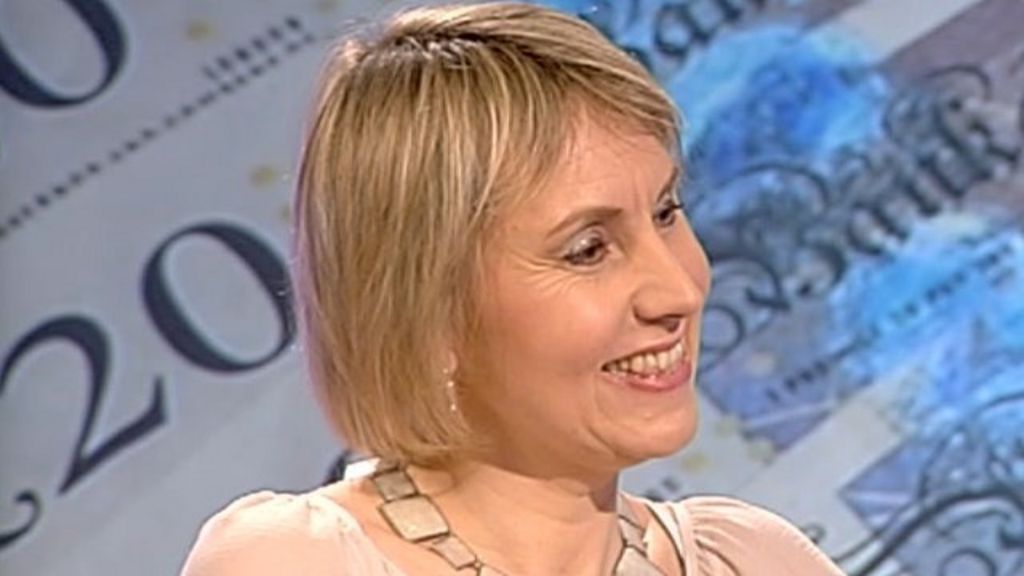 Louise Cooper on UK AAA-rating and triple-dip recession - BBC News