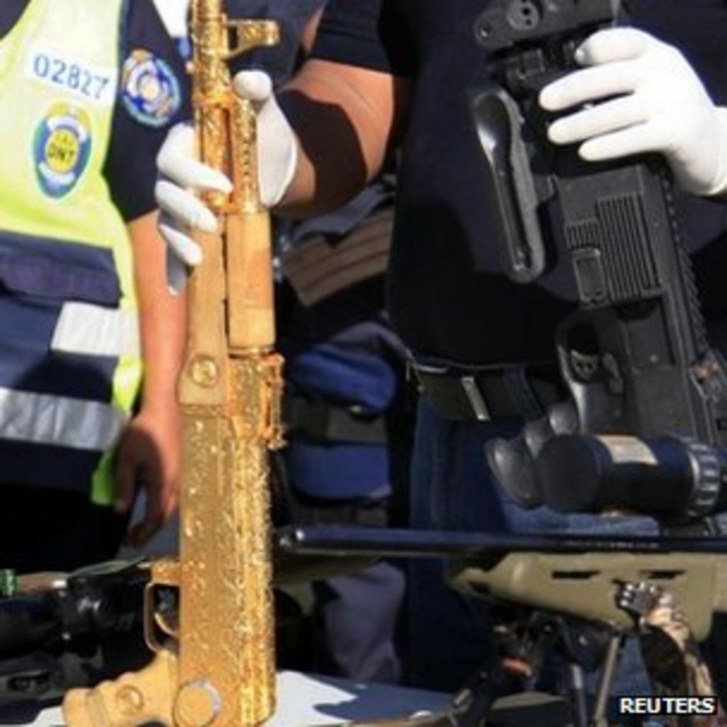Honduras police seize $50,000 gold-plated AK-47 rifle - BBC News