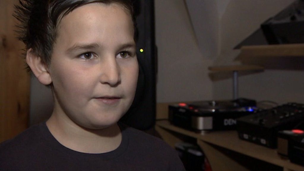 DJ Jack, 12, in bid to become world's youngest producer - BBC News