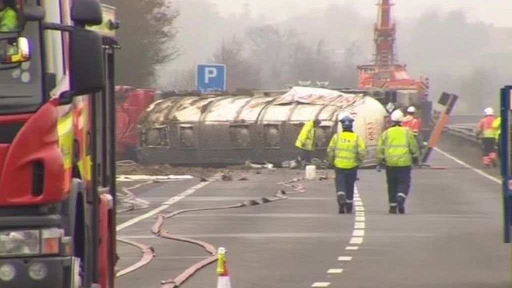 A14 crash: Major clear-up after tanker overturns - BBC News