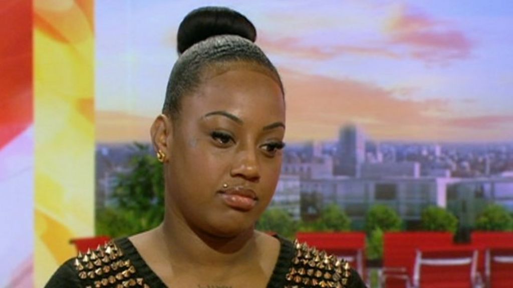 Former girl gang member: 'I took my anger to the streets' - BBC News