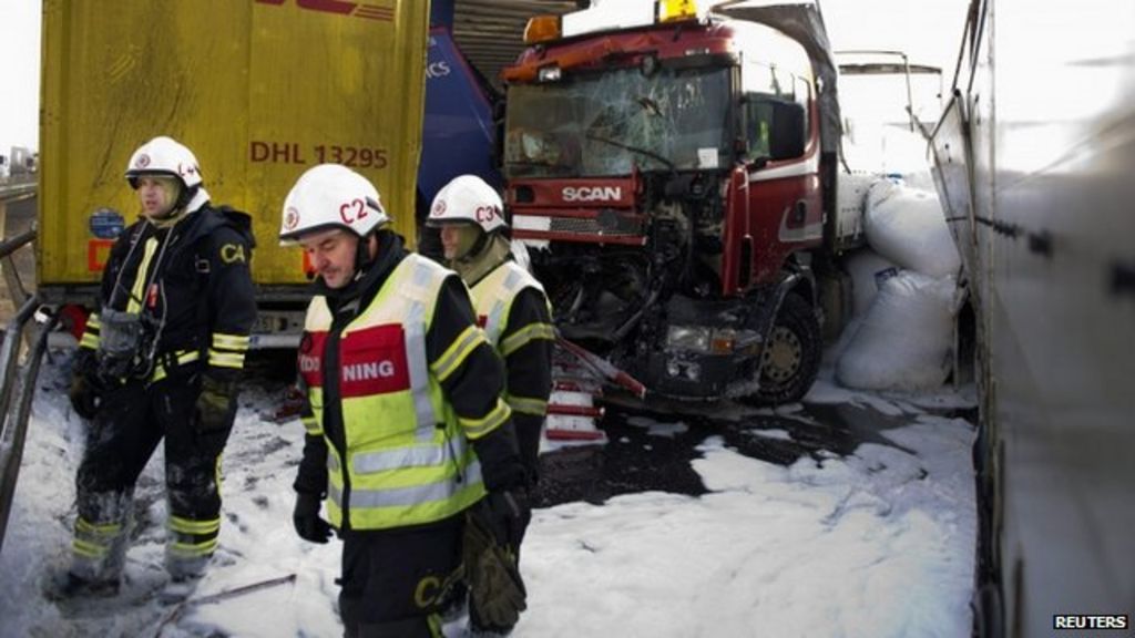 100 car pile-up kills three in Sweden - BBC News