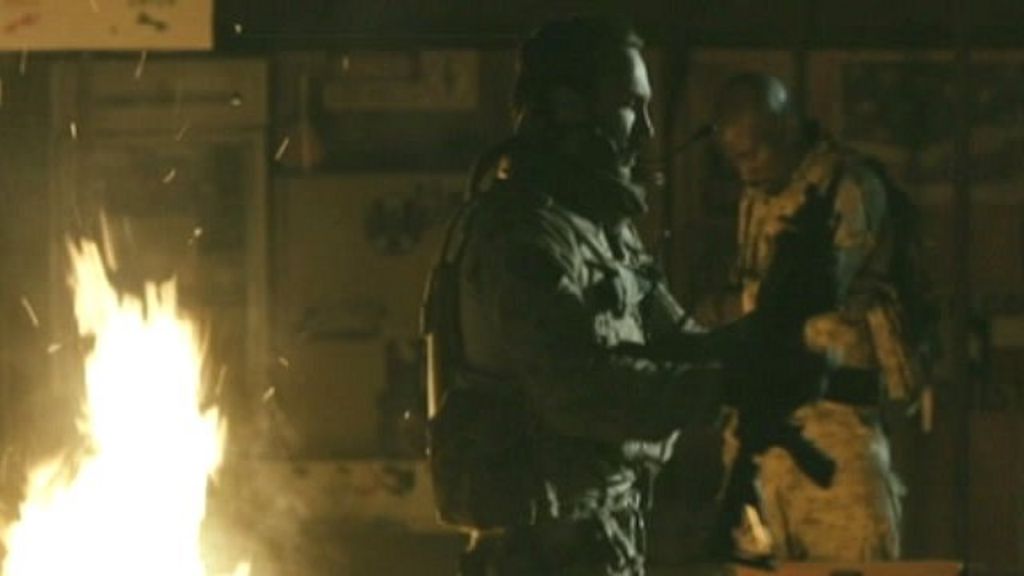 Kathryn Bigelow defends Zero Dark Thirty torture scenes - BBC News