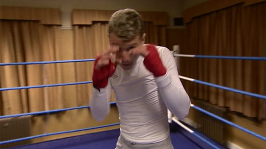 West Midlands boxers compete for title - BBC News