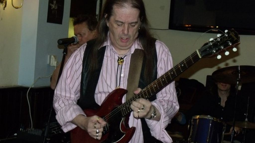 Jamie Thyer's Worried Men at the Black Lion in Hereford - BBC News