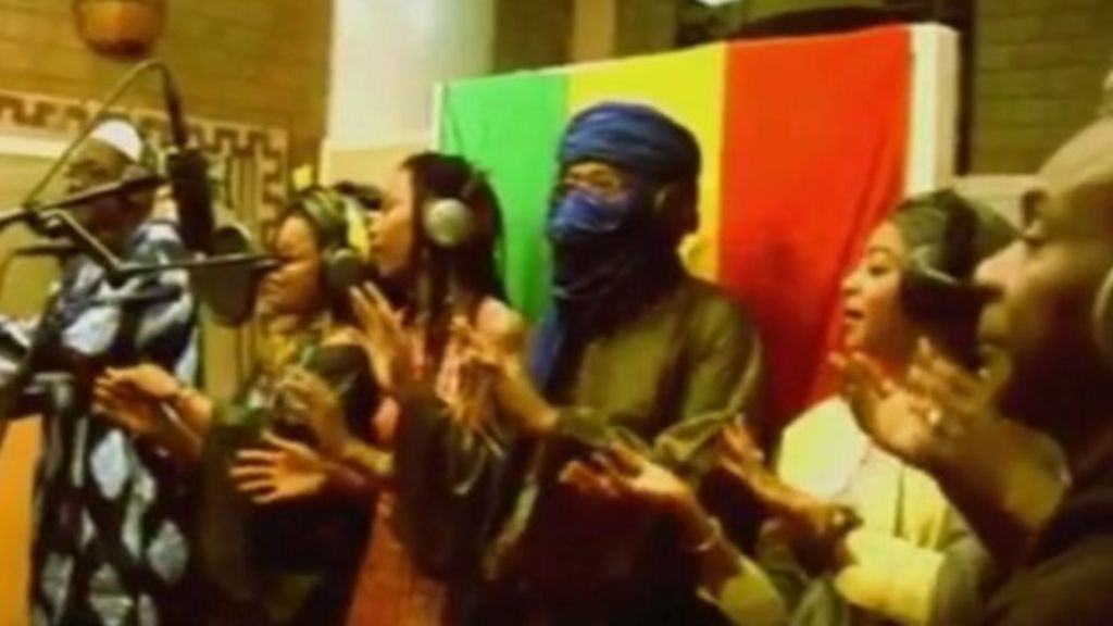 Malian singers record song calling for peace - BBC News