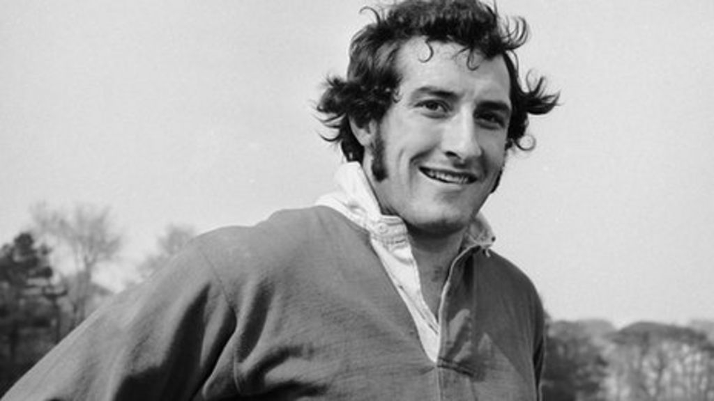 Cliff Morgan commentates on most famous try in rugby union history ...