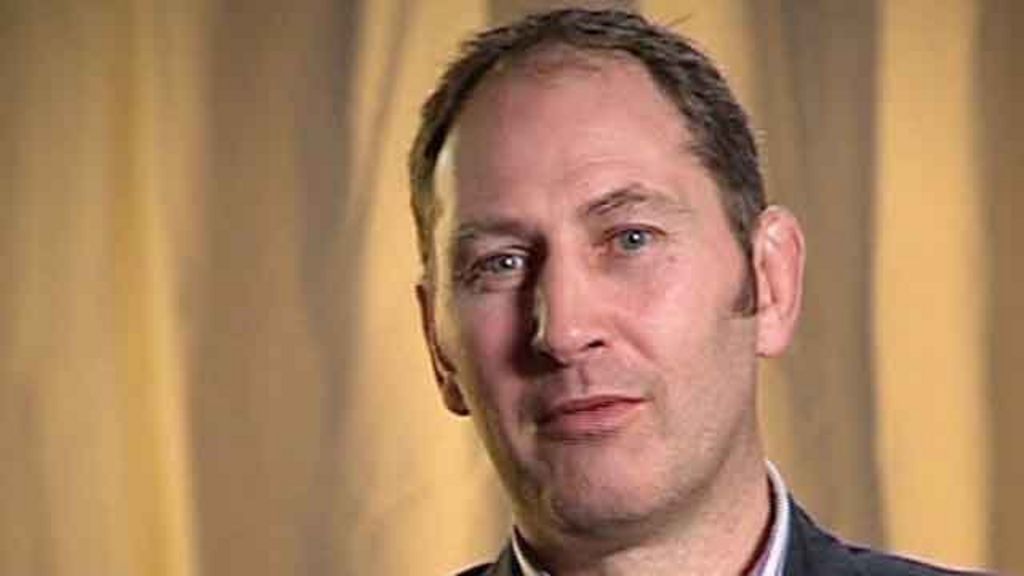 Quickfire Scrum V Classics - Emyr Lewis - BBC Sport