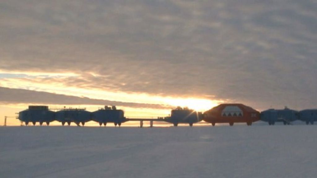 Halley VI: The British Antarctic Survey's new base - BBC News