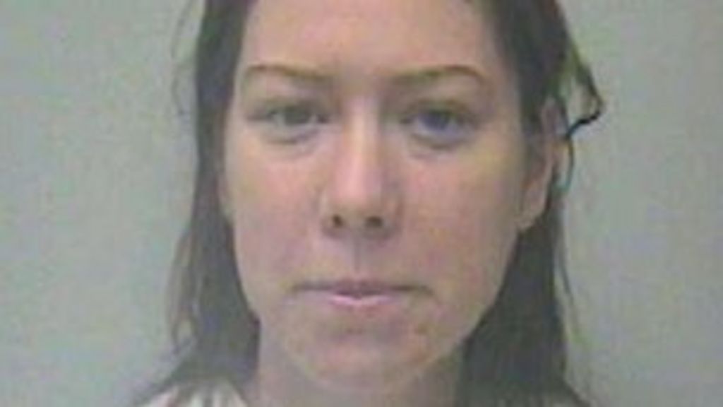 Killer Nicola Edgington: Officers 'failed to carry out checks' - BBC News