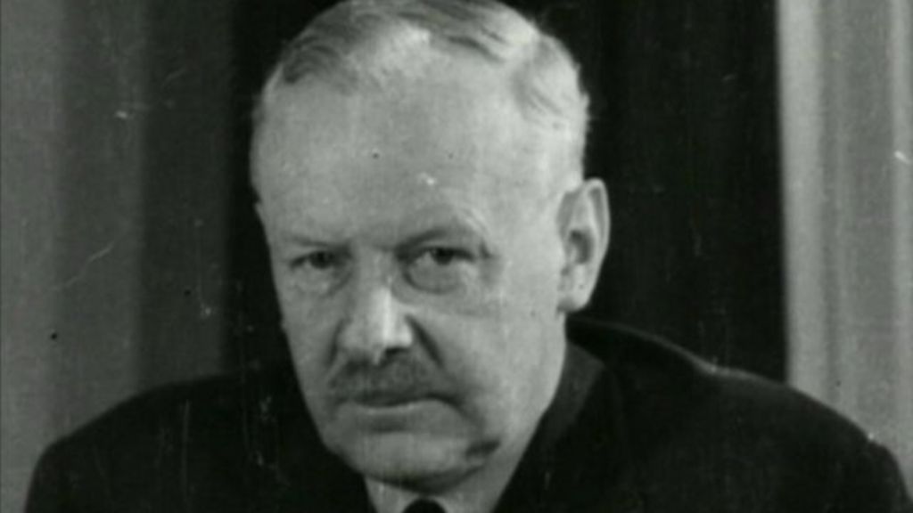 Sir Arthur 'Bomber' Harris interview uncovered - BBC News