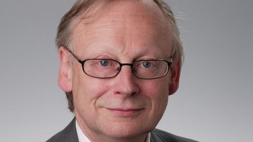 Lord Deben: Climate Change Commission for Wales report - BBC News