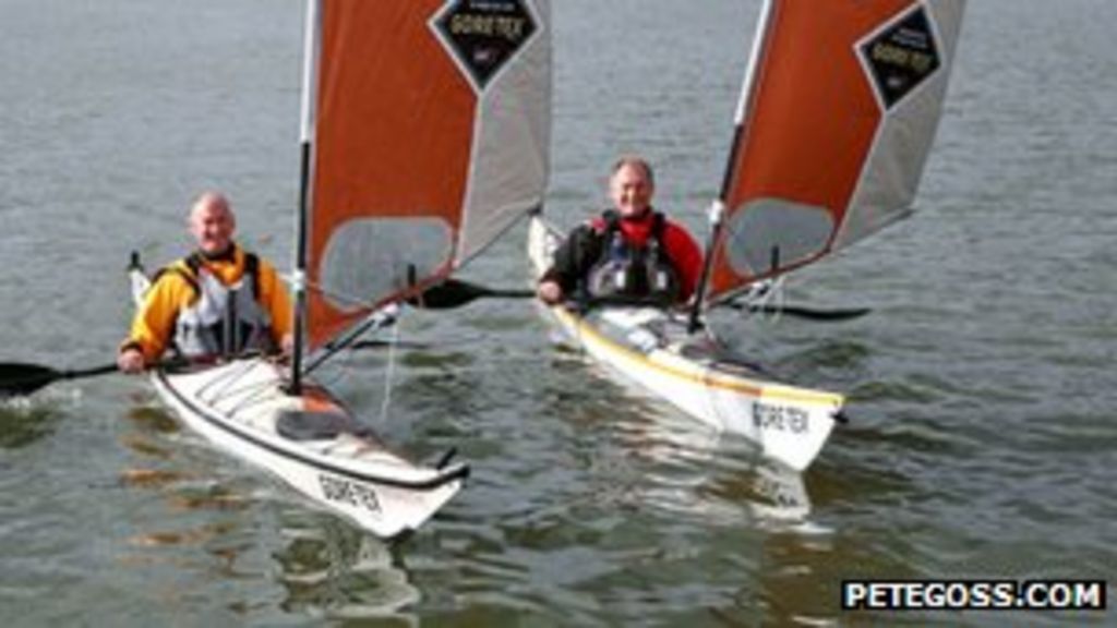 Sailor Pete Goss completes Tasmania kayak challenge - BBC News