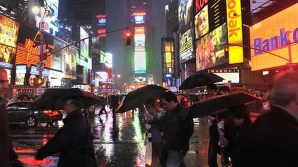 City living 'makes it harder to concentrate' - BBC News