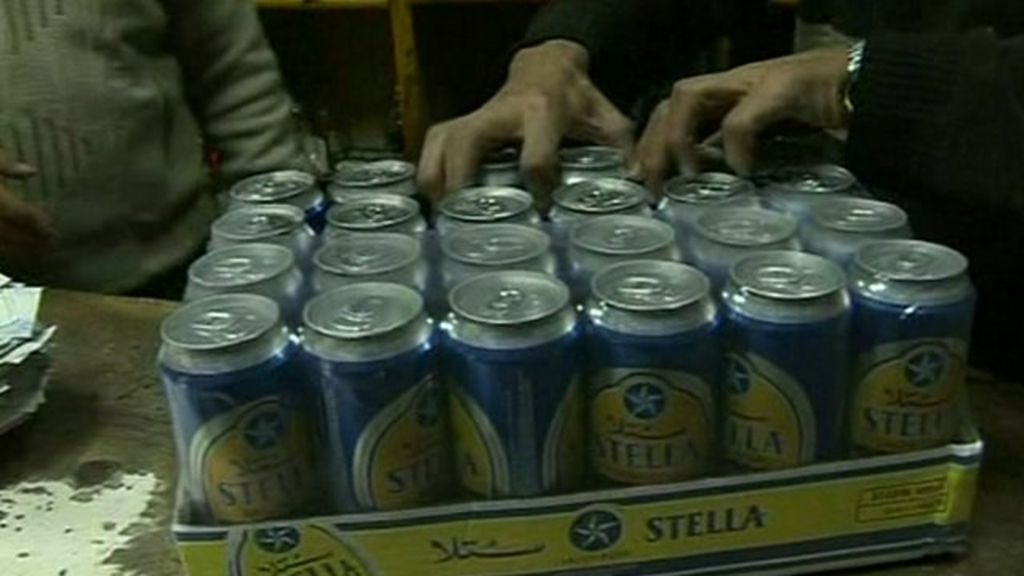 Alcohol licences to be restricted outside major Egyptian cities - BBC News