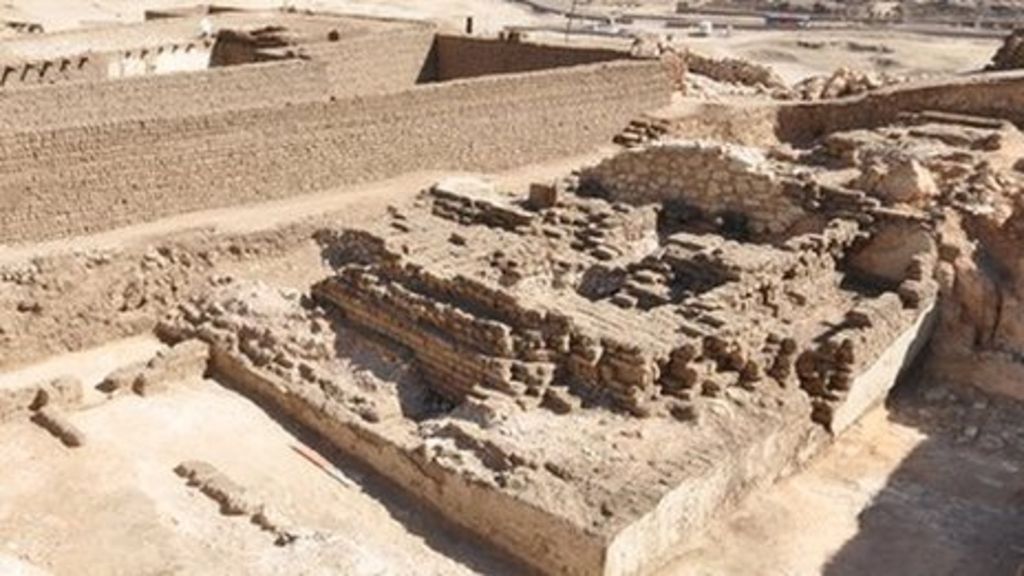 Remains discovered of a pyramid dating back 3,000 years - BBC News