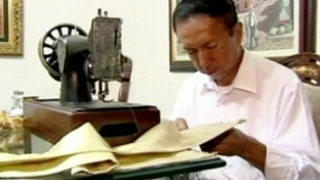 Vatican's tailor designing wardrobe for new Pope - BBC News