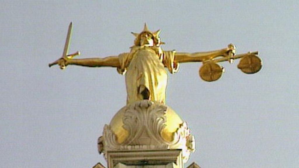 Michael Pooley jailed for affair with 15-year-old pupil - BBC News