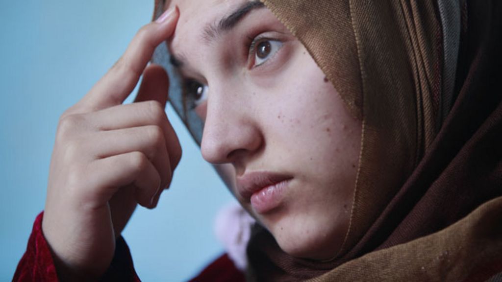 Marwa's story: 10 years since the bomb fell - BBC News