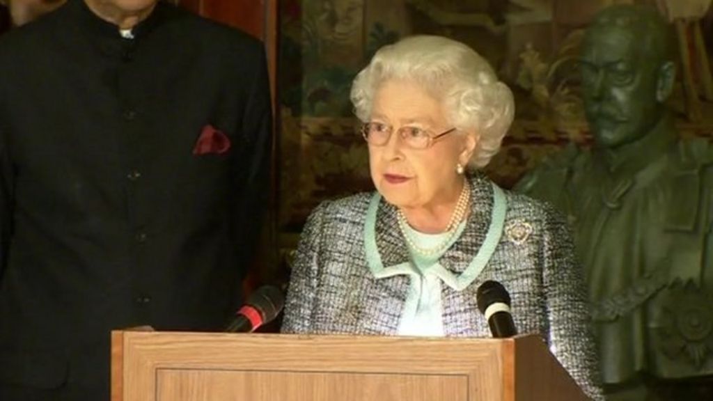 Recovering Queen signs Commonwealth charter - BBC News