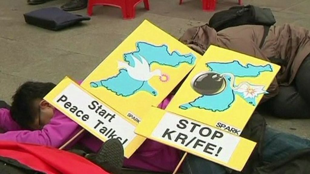 South Koreans Hold Anti War And Anti North Korea Protests Bbc News