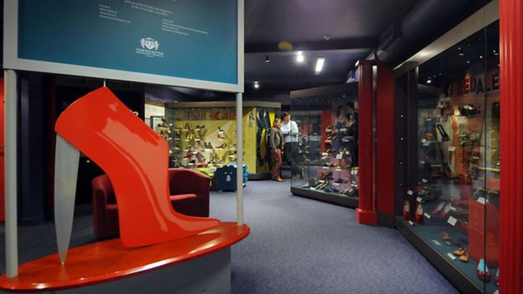 Northampton to host World at Your Feet conference - BBC News