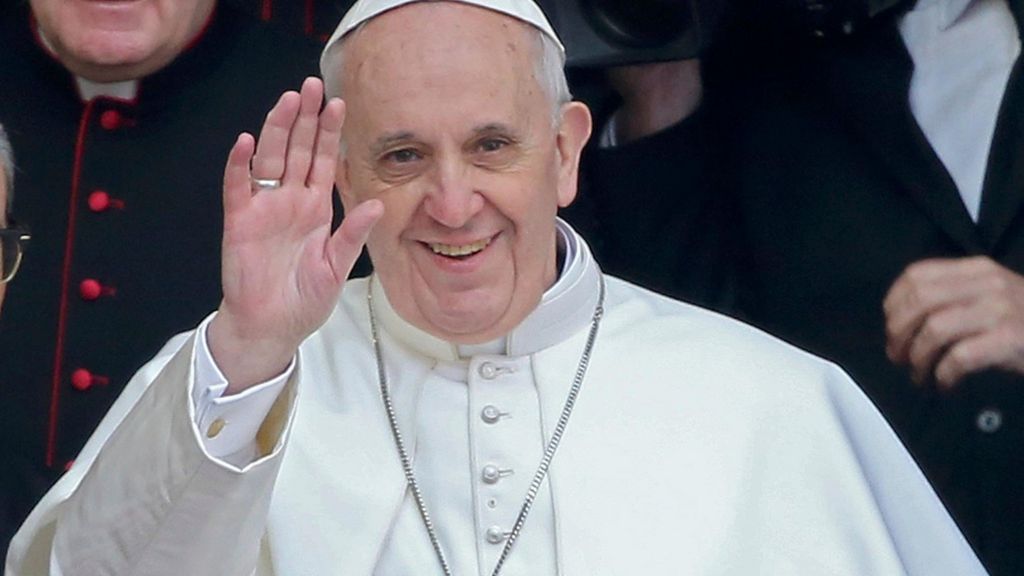 Pope Francis: UK and Irish Catholics welcome new pope - BBC News