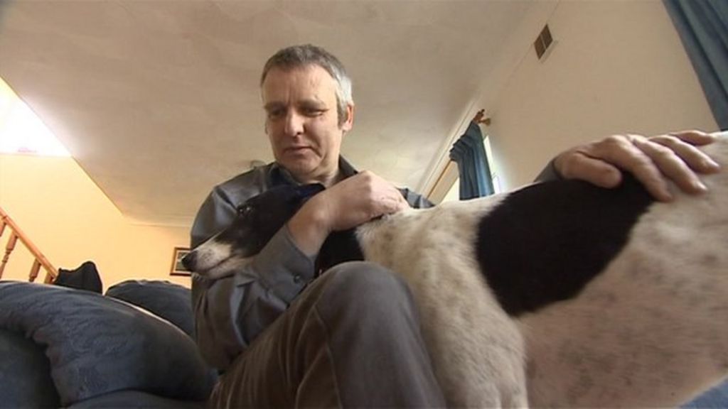 Peterborough deaf-blind man's burglary 'nightmares' - BBC News