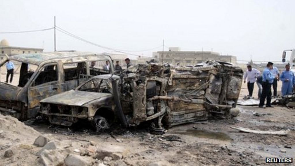 Iraq car bomb kills 10 near Basra as anniversary nears - BBC News