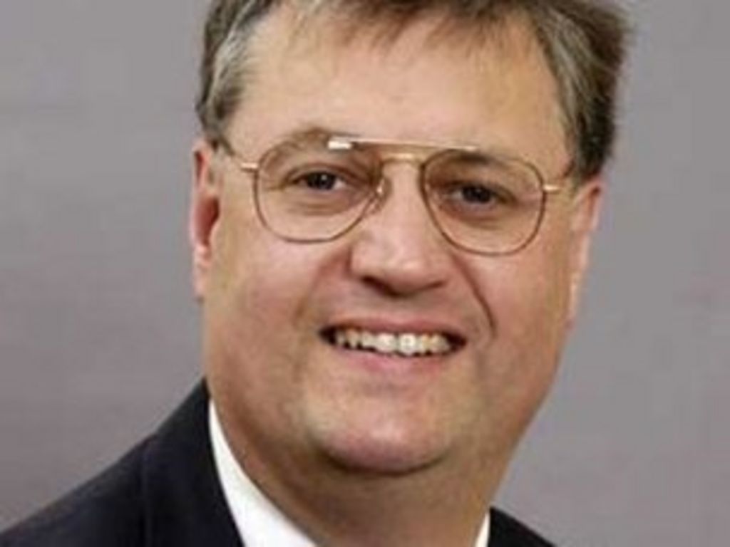 David Renard is new Conservative leader in Swindon - BBC News