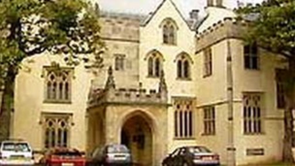 Ashton Court mansion: Ideas for best future use sought - BBC News