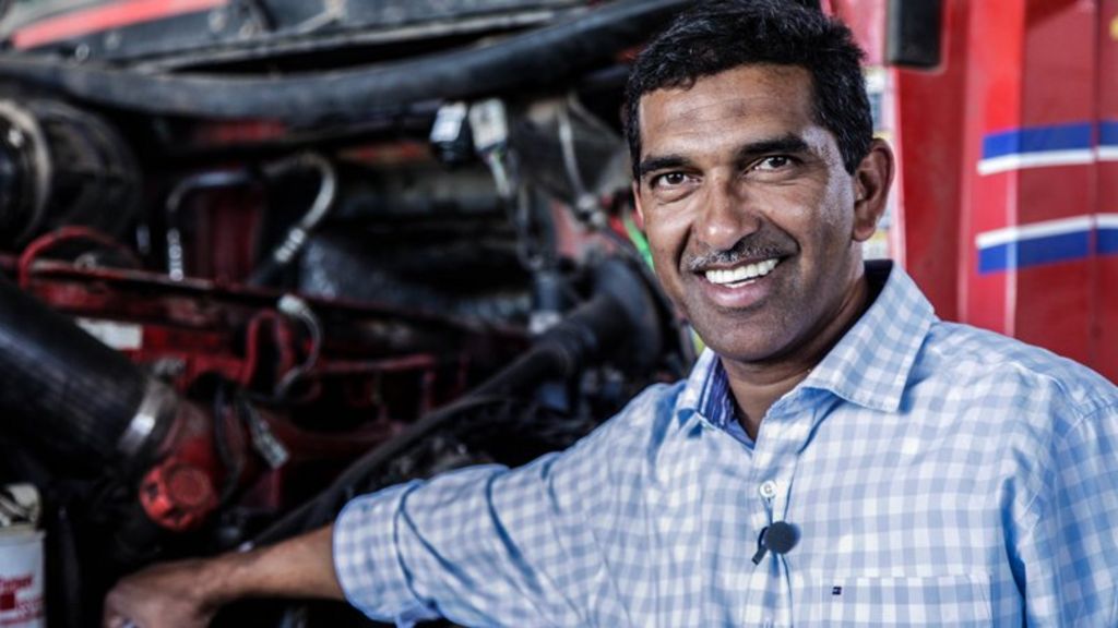 Working Lives Maputo: Juneida Lalgy - BBC News