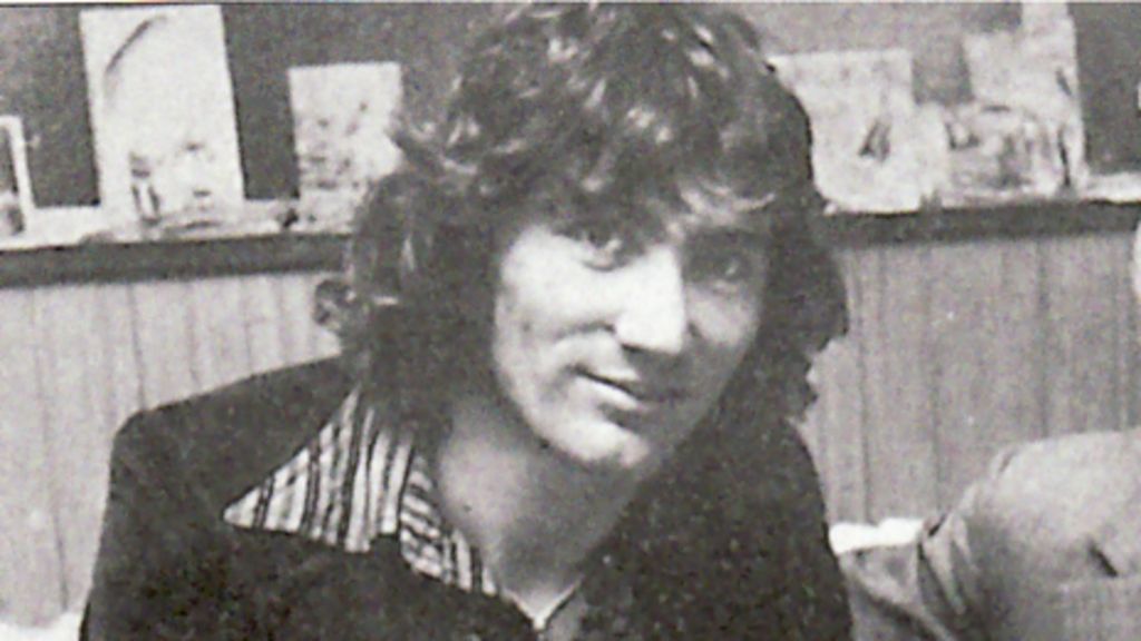 Robin Friday movie to tell tale of football 'rock star' - BBC News