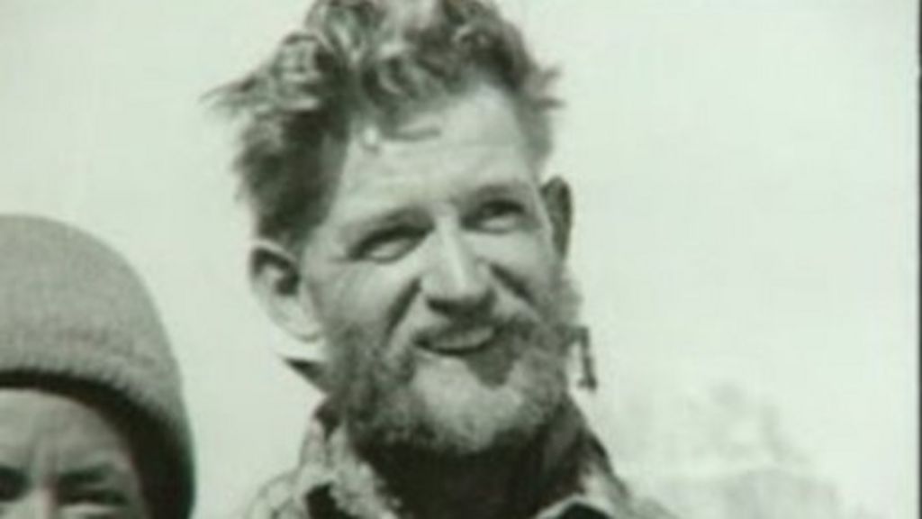 Everest climb team member George Lowe dies, aged 89 - BBC News